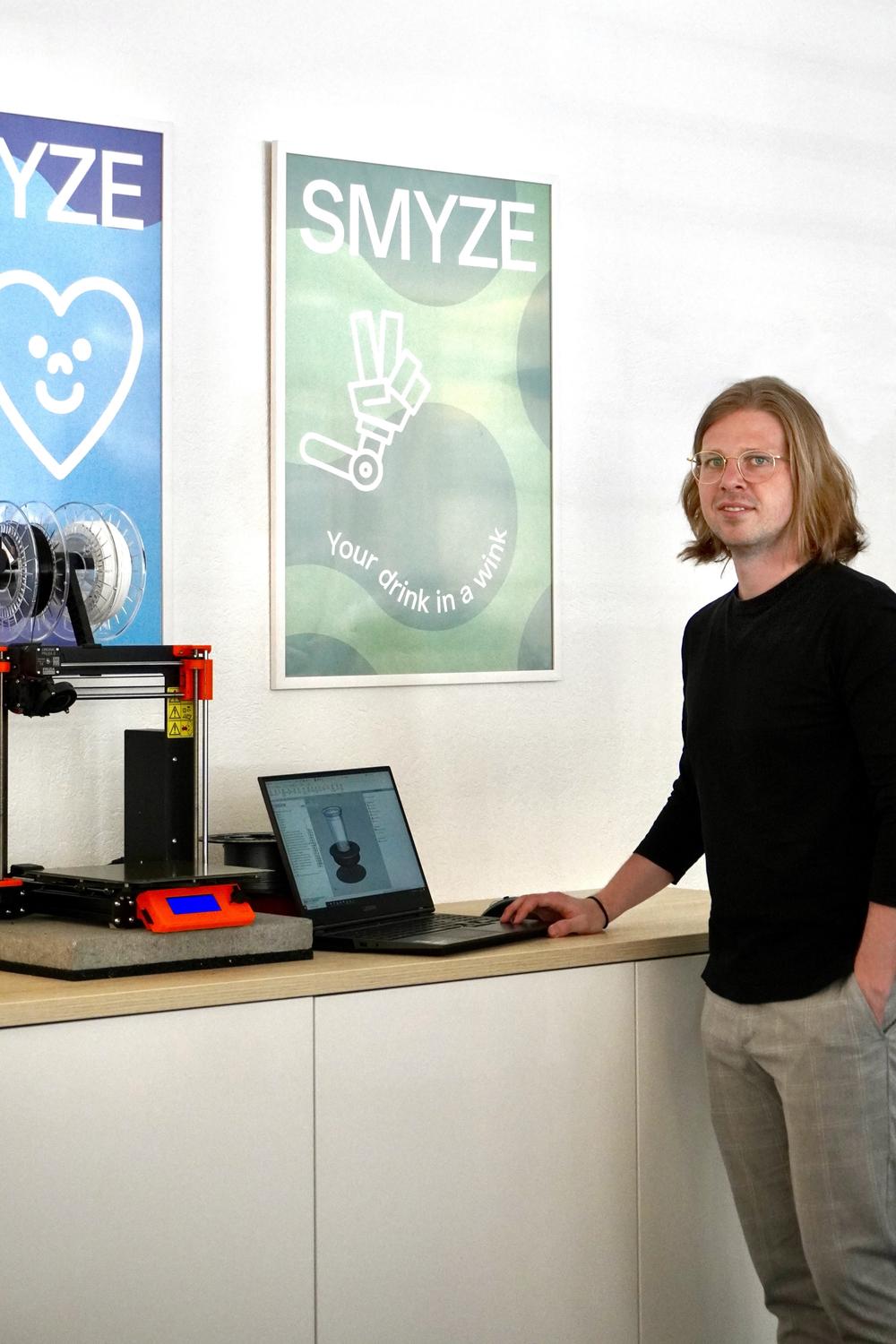 The team from Smyze, the Swiss Robobarista | Smyze